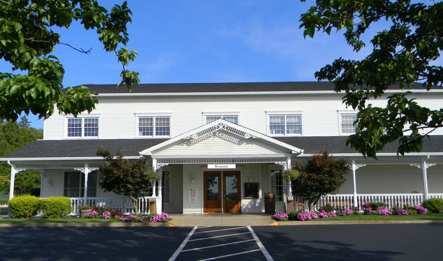 Gateway to Ohio's Amish Country | Brewster, Navarre, Wilmot | Visit Canton